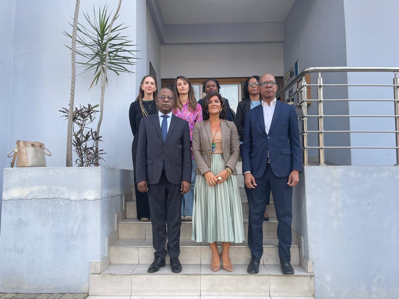 A Reformar - Research for Mozambique em parceria com várias ...